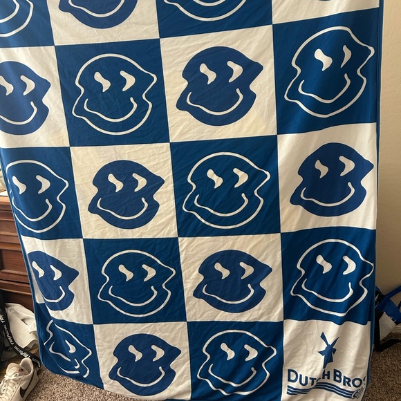 Dutch Bros | Bedding | Dutch Bros Limited Edition Blanket | Poshmark